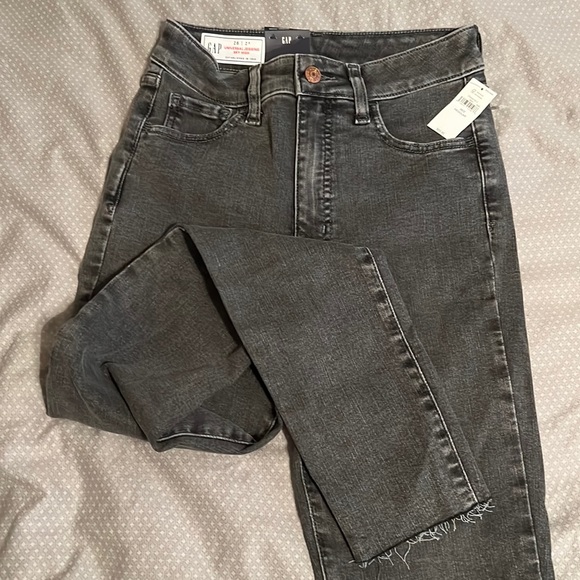 GAP | Jeans | Gap Universal Jegging Sky High Rise Jeans Gray Wash Denim ...